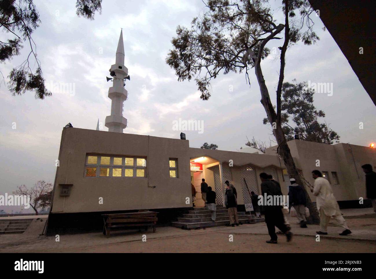 Lal masjid islamabad hi-res stock photography and images - Alamy