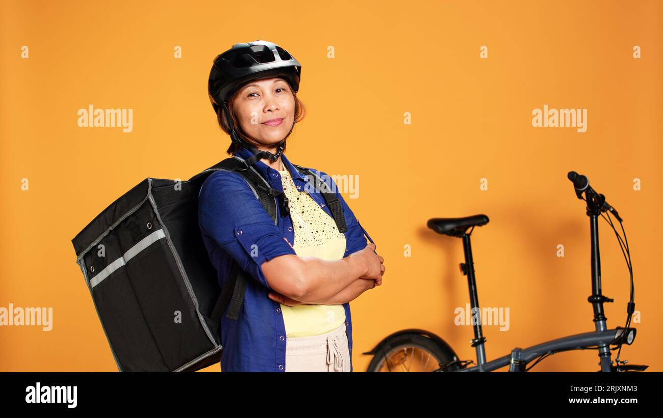 Delivery and shipping service quick transporting of hi-res stock ...