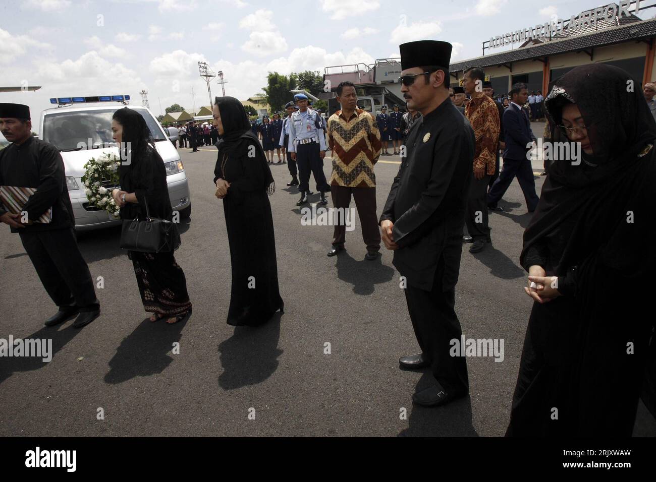 Beerdigung familie trauer hi-res stock photography and images - Alamy