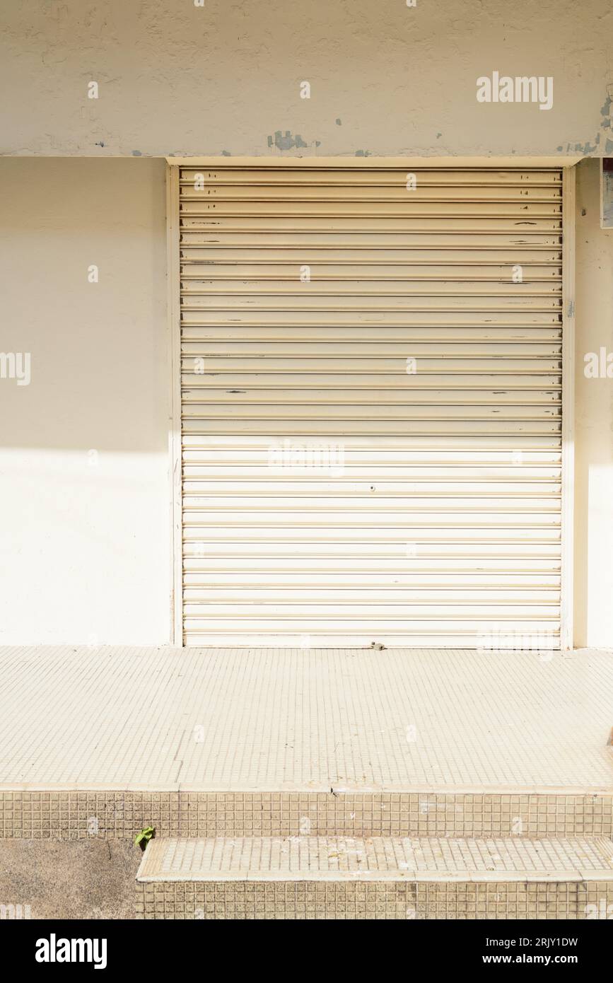 Beige shutter hi-res stock photography and images - Alamy