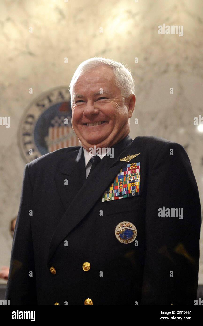 Navy uniformen hi-res stock photography and images - Alamy