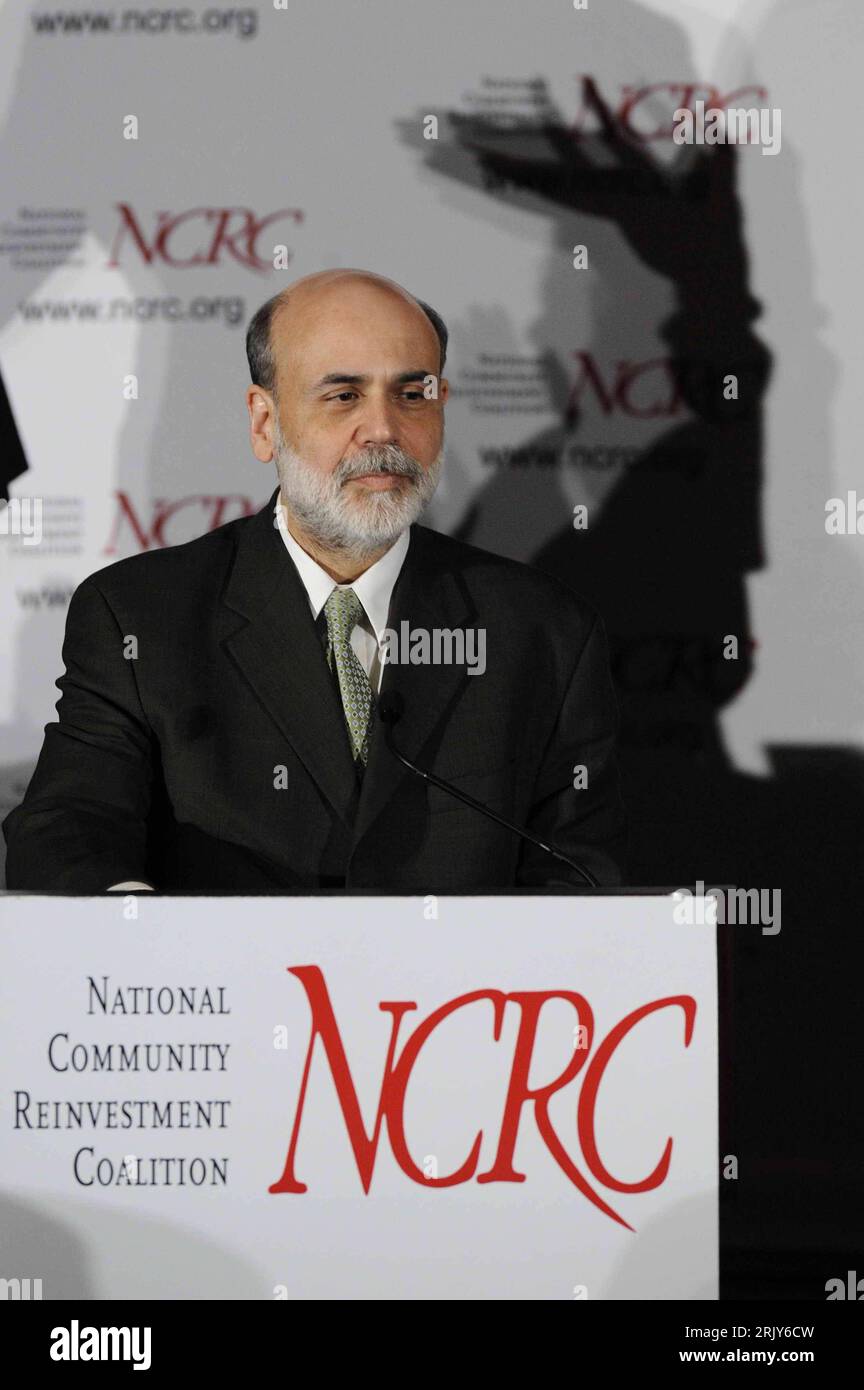 Dc logos hi-res stock photography and images - Alamy