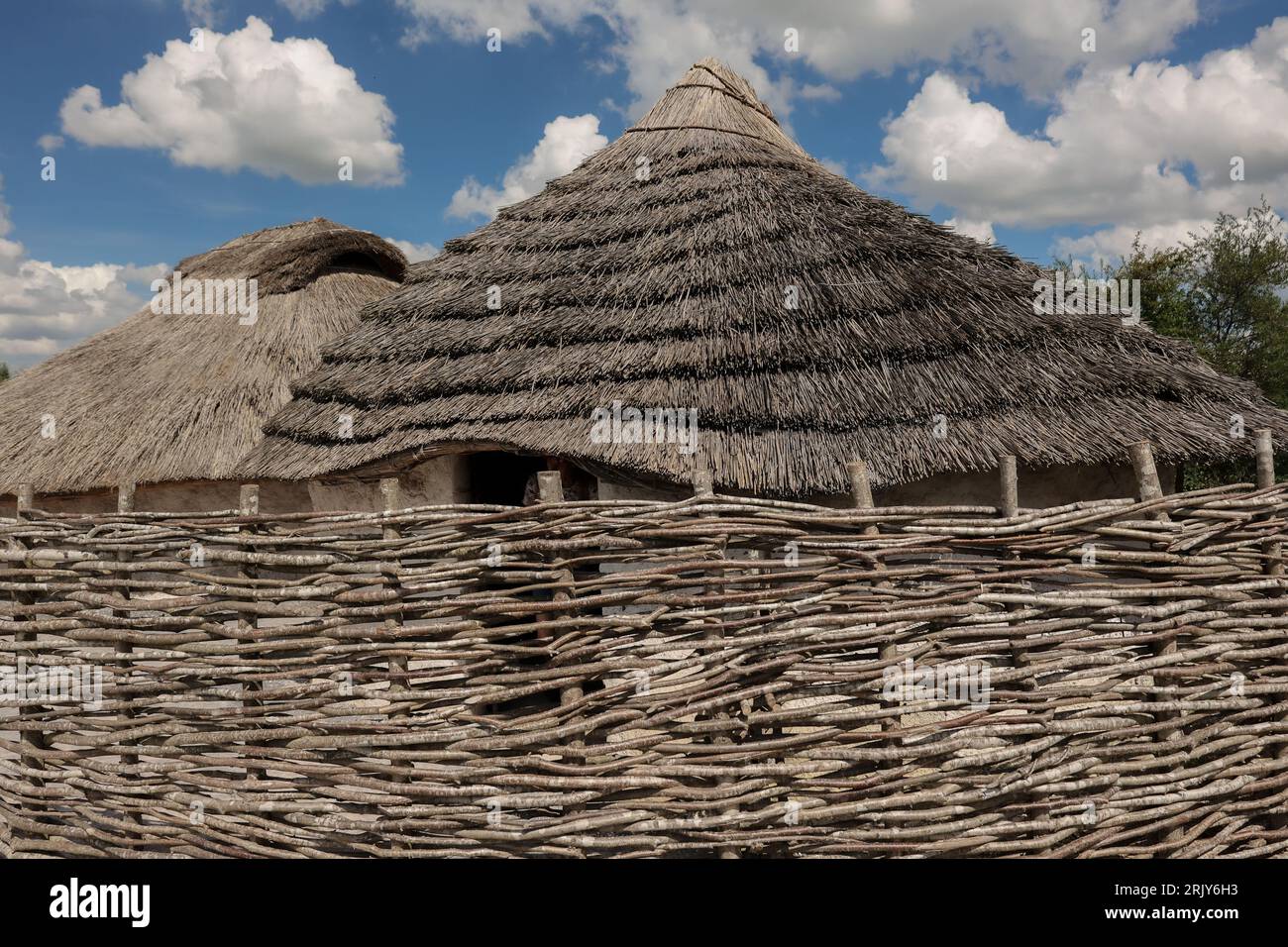 Prehistoric home house hi-res stock photography and images - Alamy