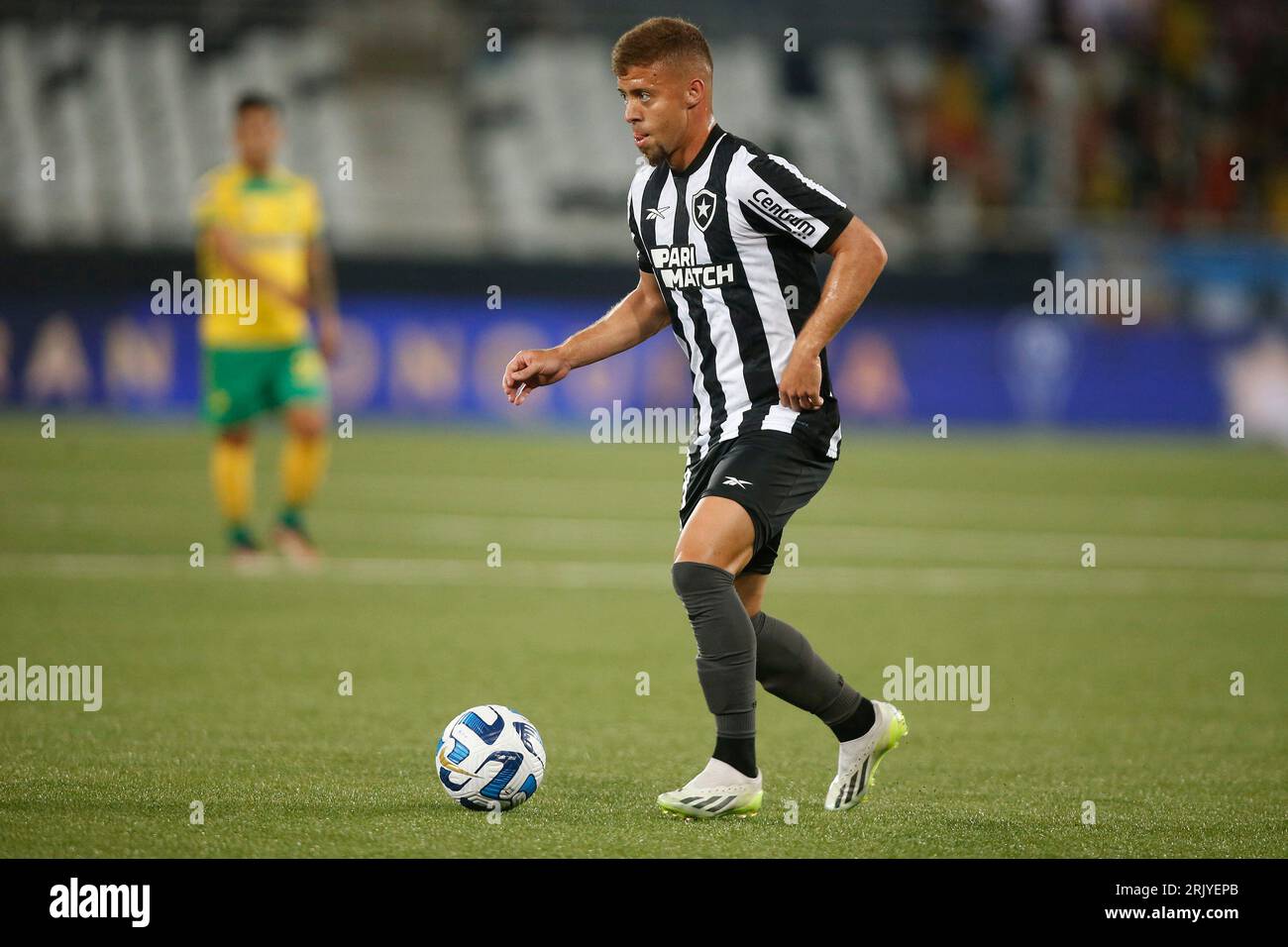 Estadio de defensa hi-res stock photography and images - Alamy