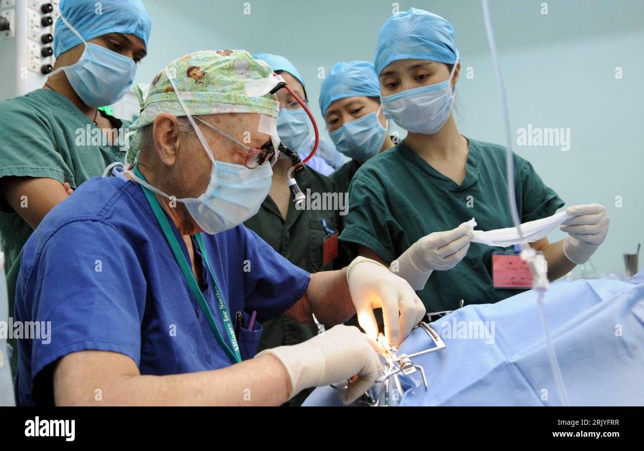 Chirurgie gesellschaft hi-res stock photography and images - Alamy