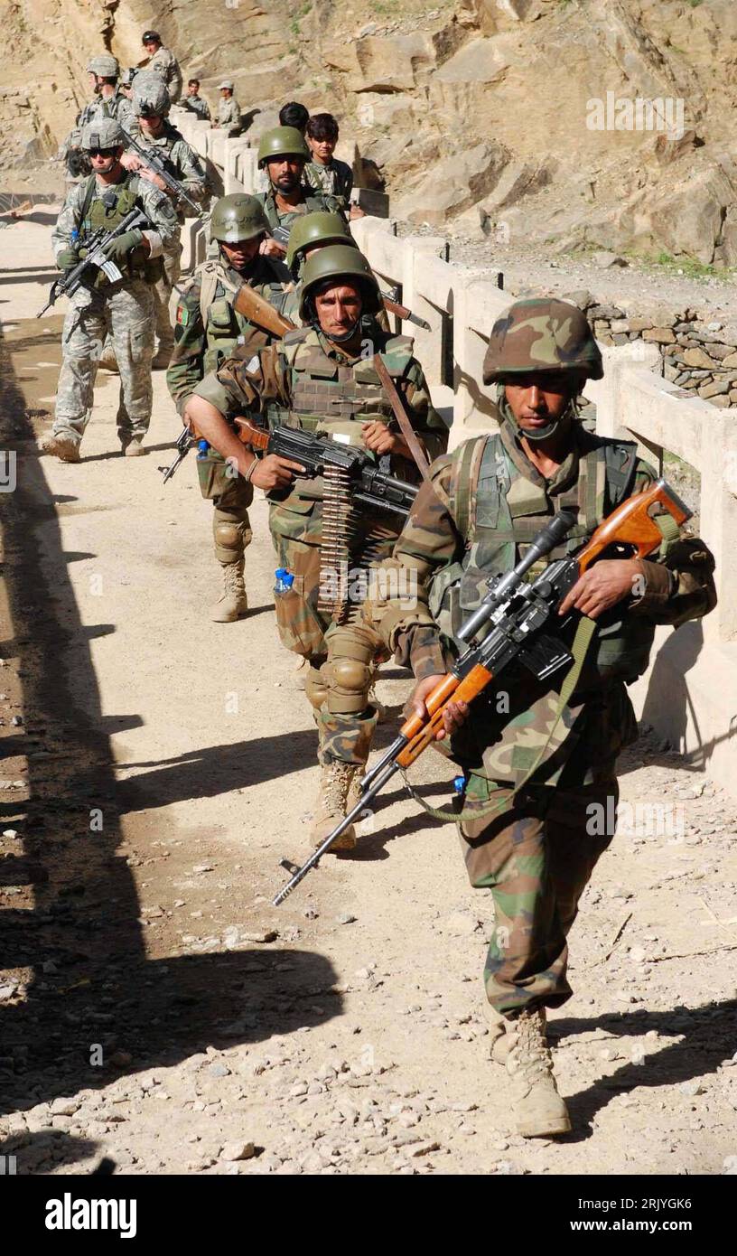Nuristan afghanistan hi-res stock photography and images - Alamy