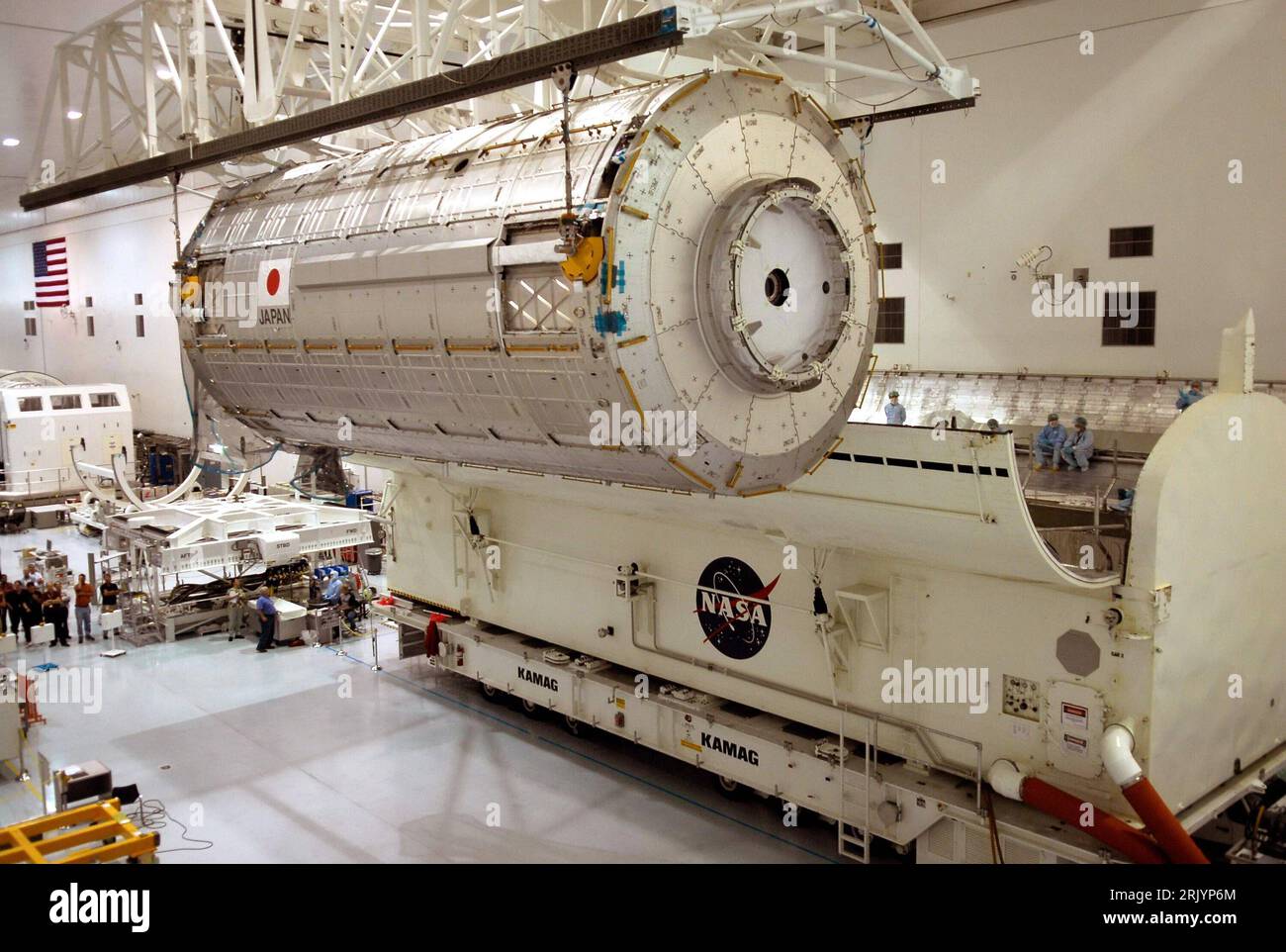 Japanese experiment module kibo laboratory hi-res stock photography and ...