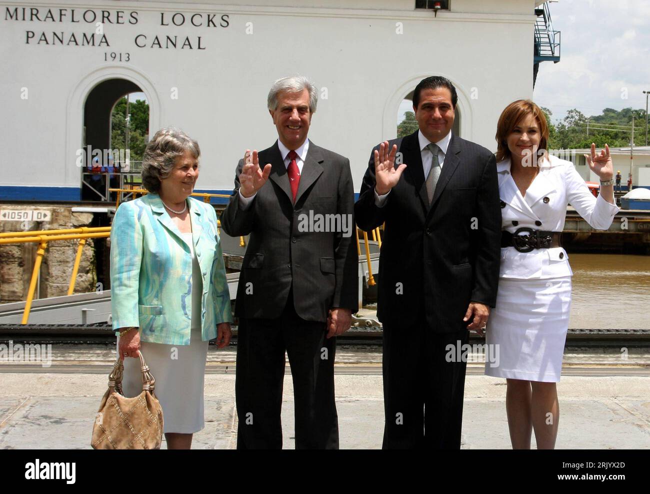 Präsident Martin Torrijos (re., Panama) und Ehefrau Vivian Fernandez de ...