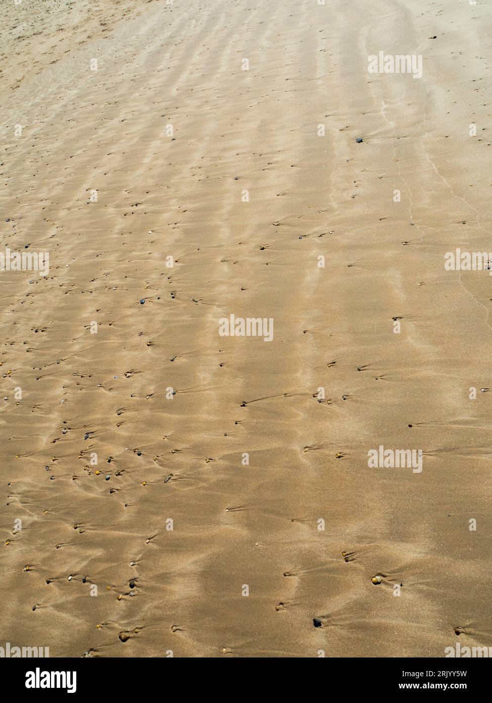Natural patterns in the sand on the beach Stock Photo - Alamy