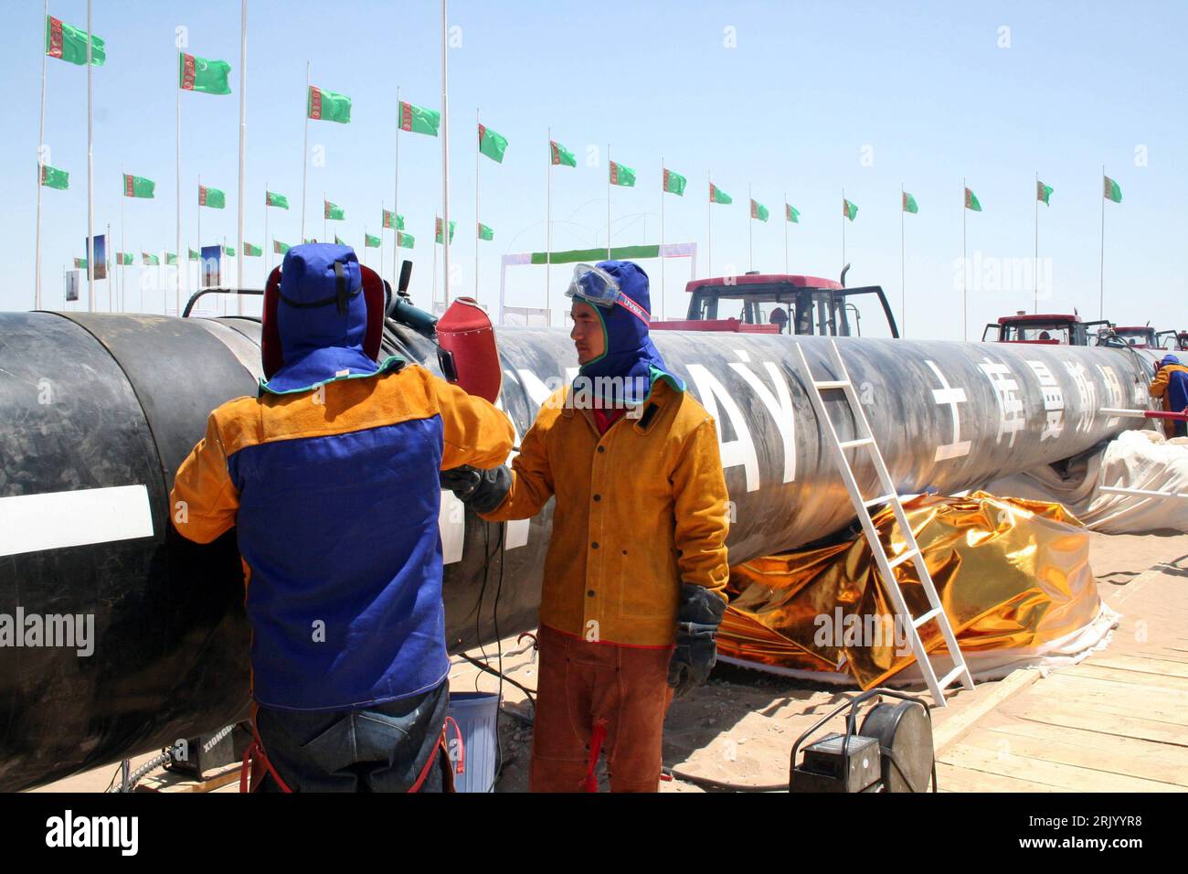Turkmenistan gas pipeline hi-res stock photography and images - Alamy