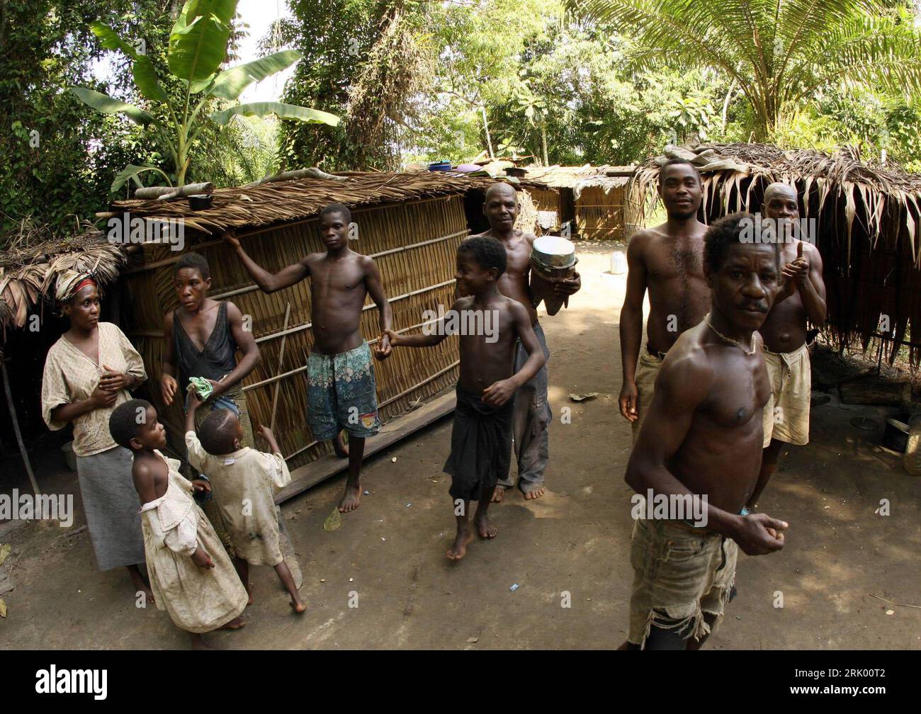 Pygmaen hi-res stock photography and images - Alamy