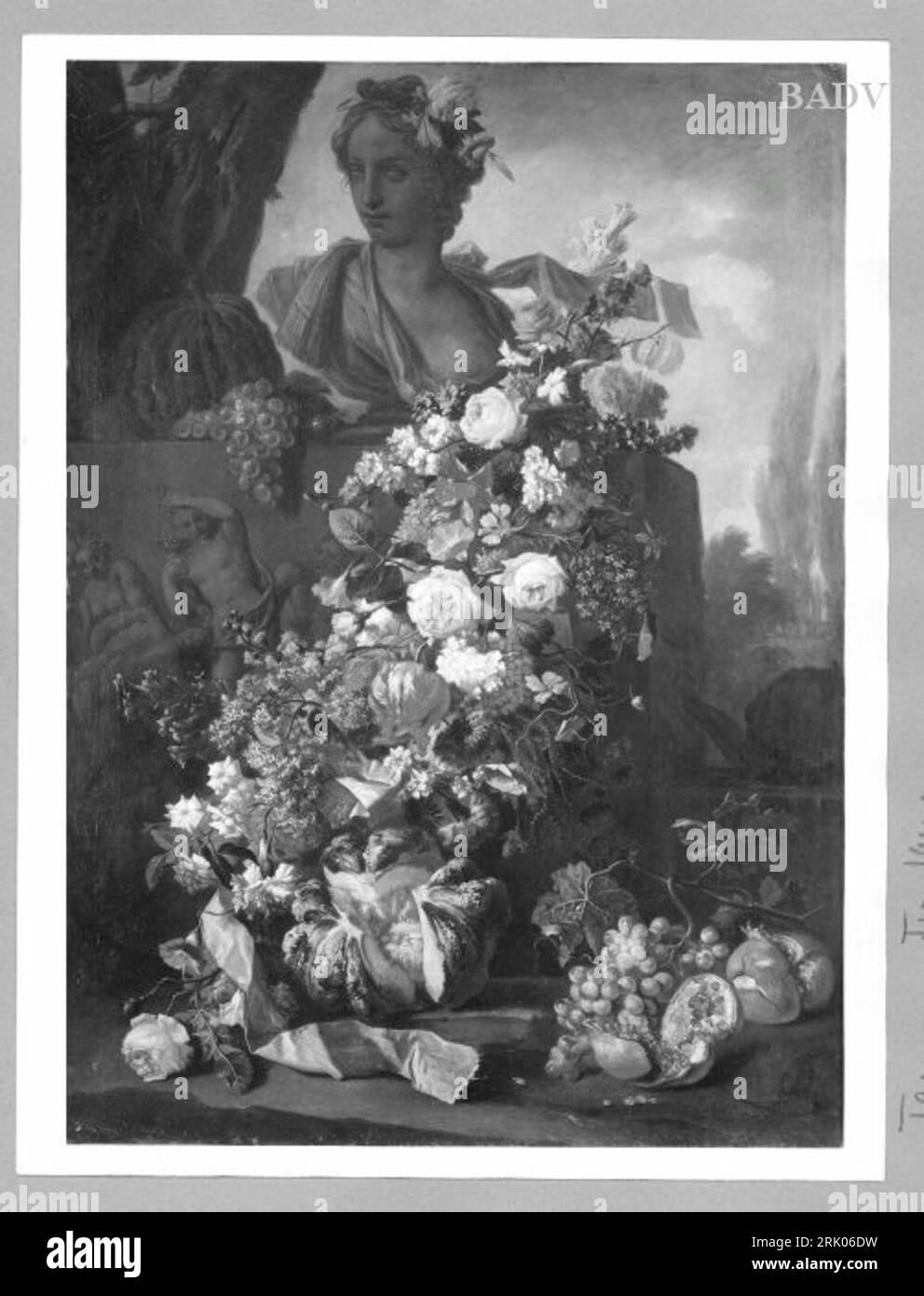 Stillleben mit Blumen, Früchten und Flora-Büste circa 1683 by Franz Werner Tamm Stock Photo - Alamy