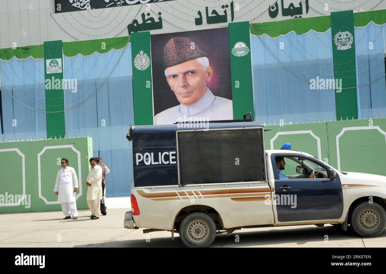 Pakistani police patrol hi-res stock photography and images - Alamy