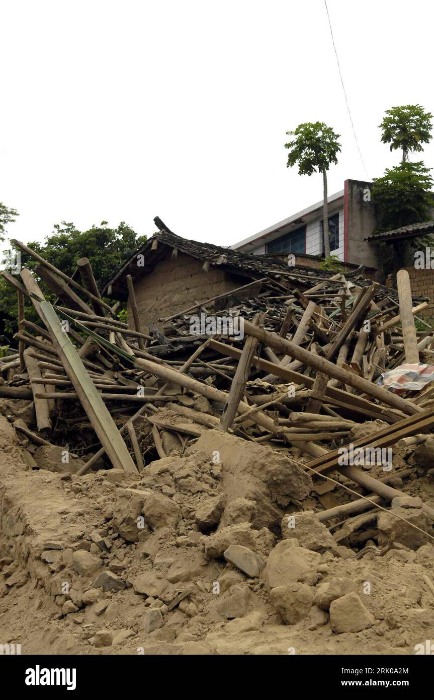 2008 sichuan earthquake hi-res stock photography and images - Alamy