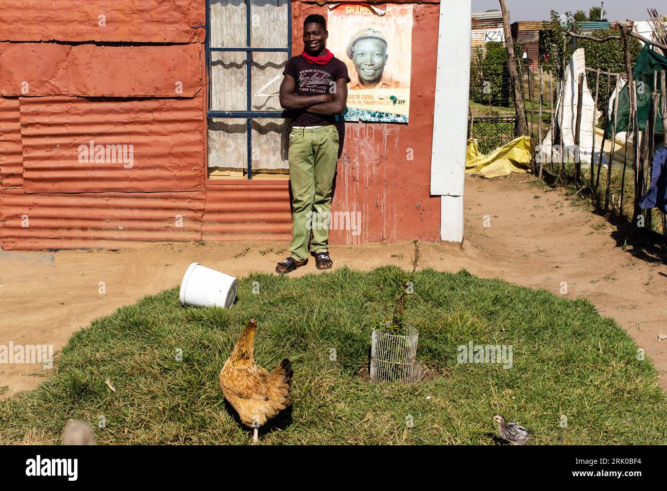 Mine africa tin hi-res stock photography and images - Alamy