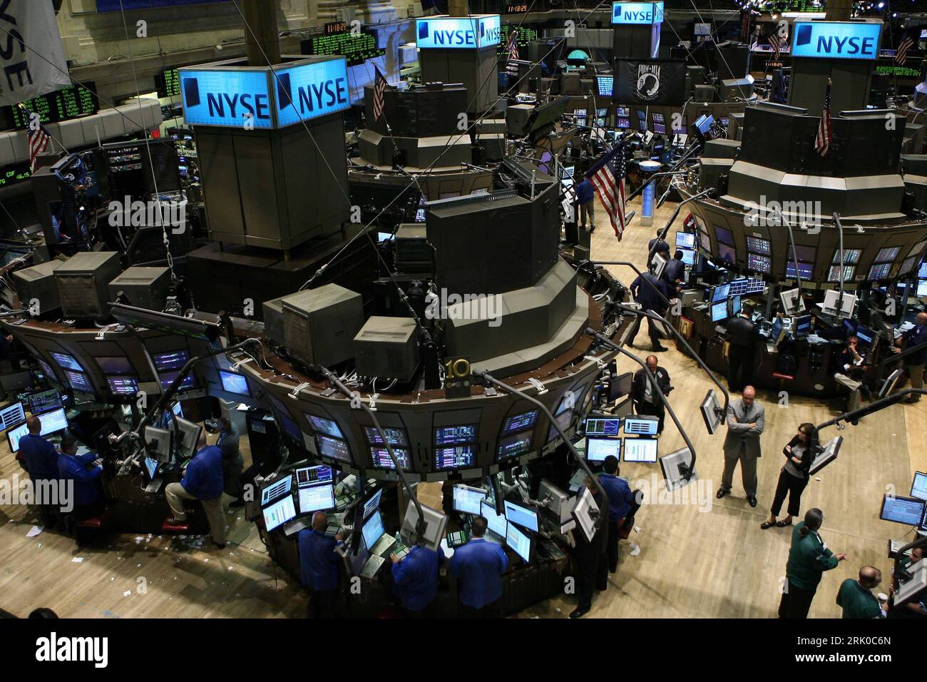 New york stock exchange interior hi-res stock photography and images ...