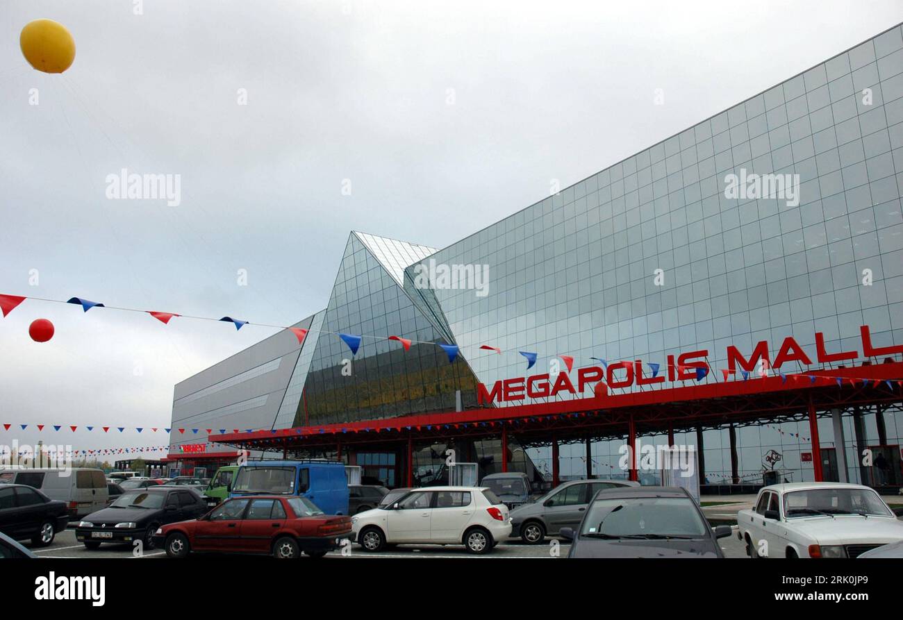 Moldova mall hi-res stock photography and images - Alamy