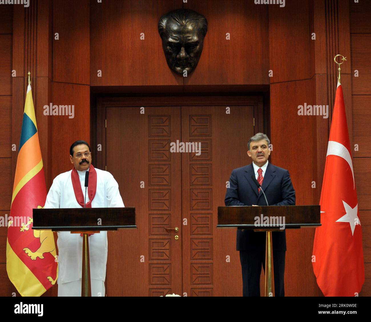 Sri lanka turkey hi-res stock photography and images - Alamy