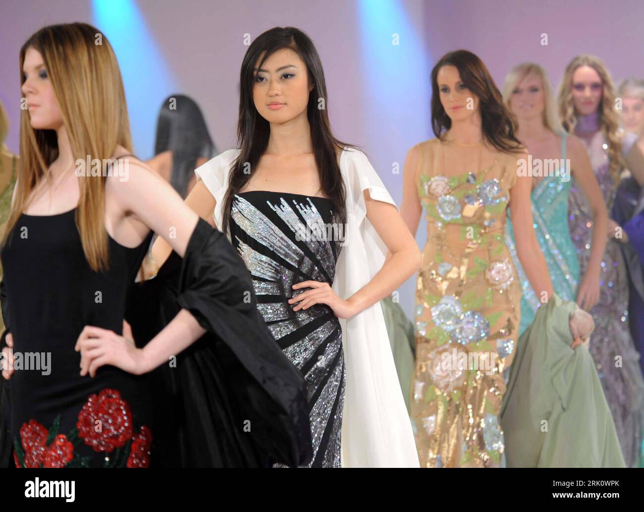 Worlds 12 best hi-res stock photography and images - Alamy