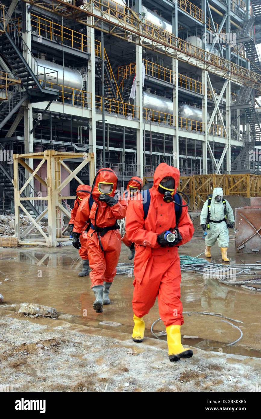 Trichlorosilane hi-res stock photography and images - Alamy