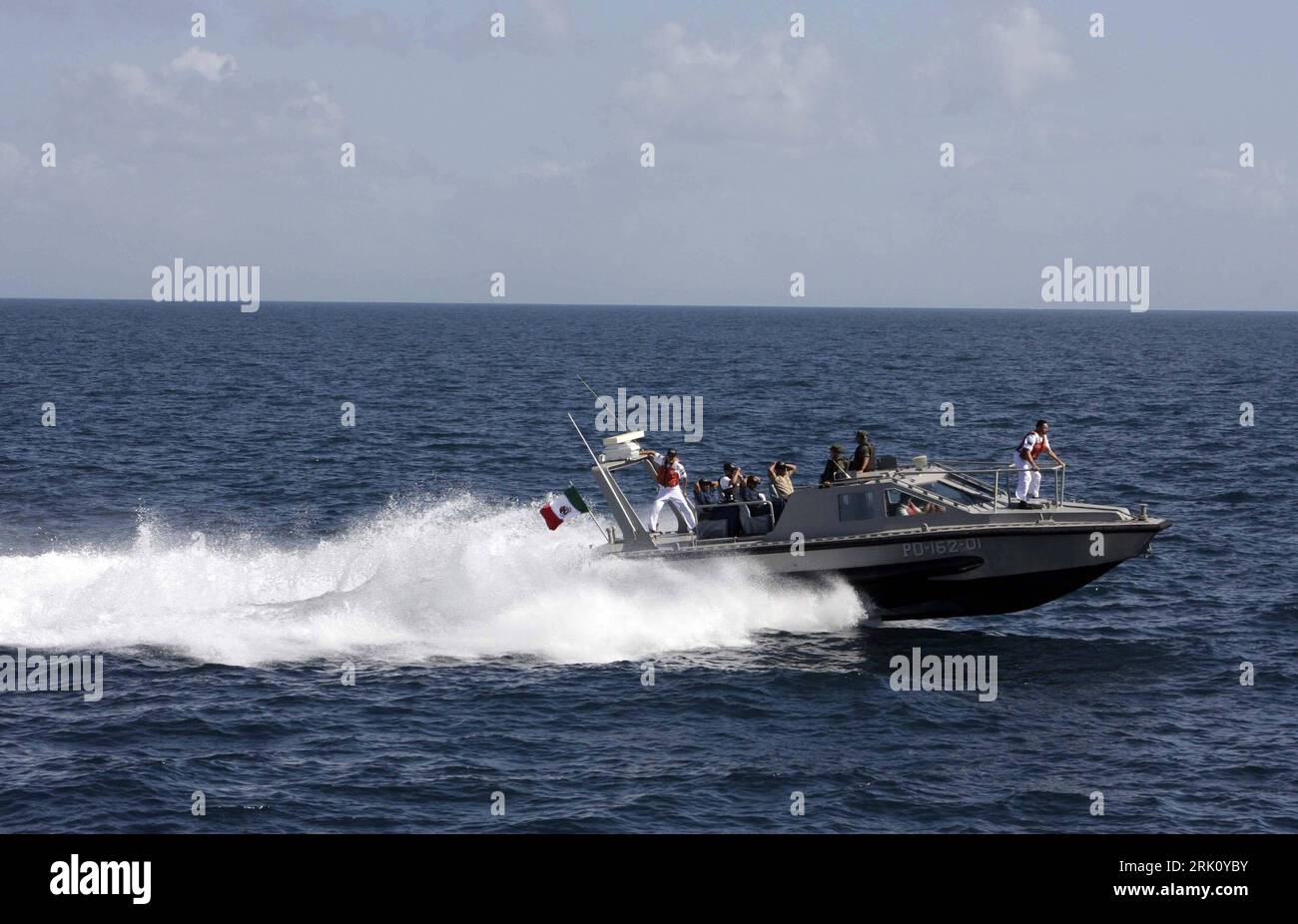 Schnellboot meer hi-res stock photography and images - Alamy