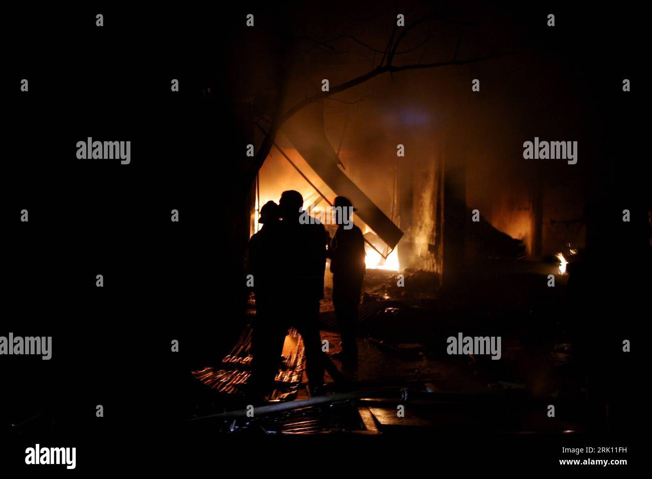 Ruine silhouette hi-res stock photography and images - Alamy