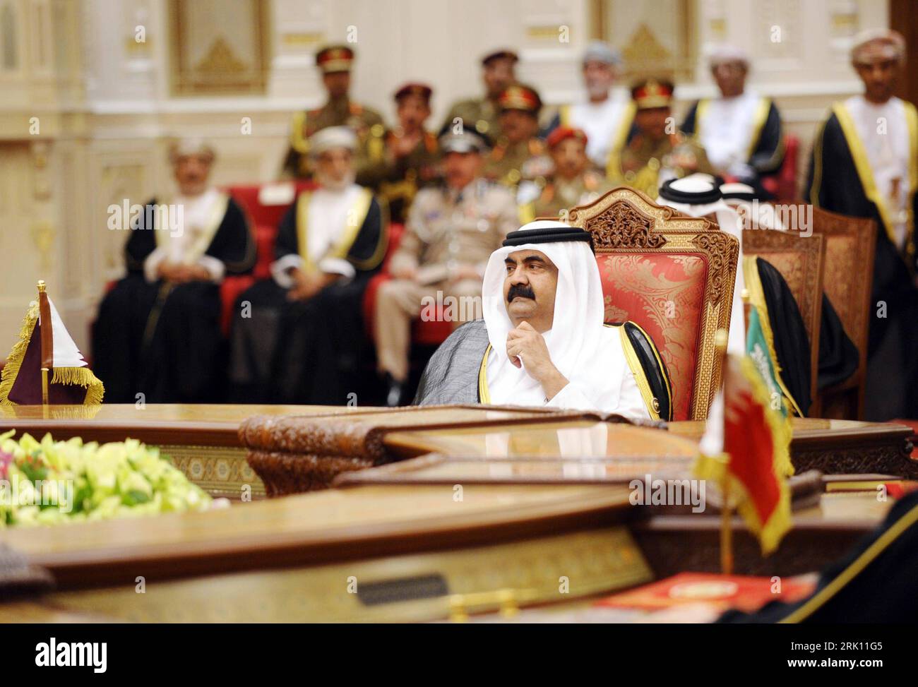 Katar emir hamad bin khalifa al thani hi-res stock photography and ...