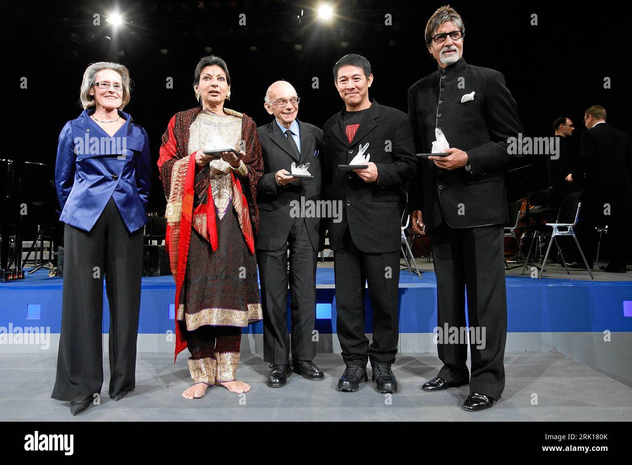 Crystal li hi-res stock photography and images - Alamy