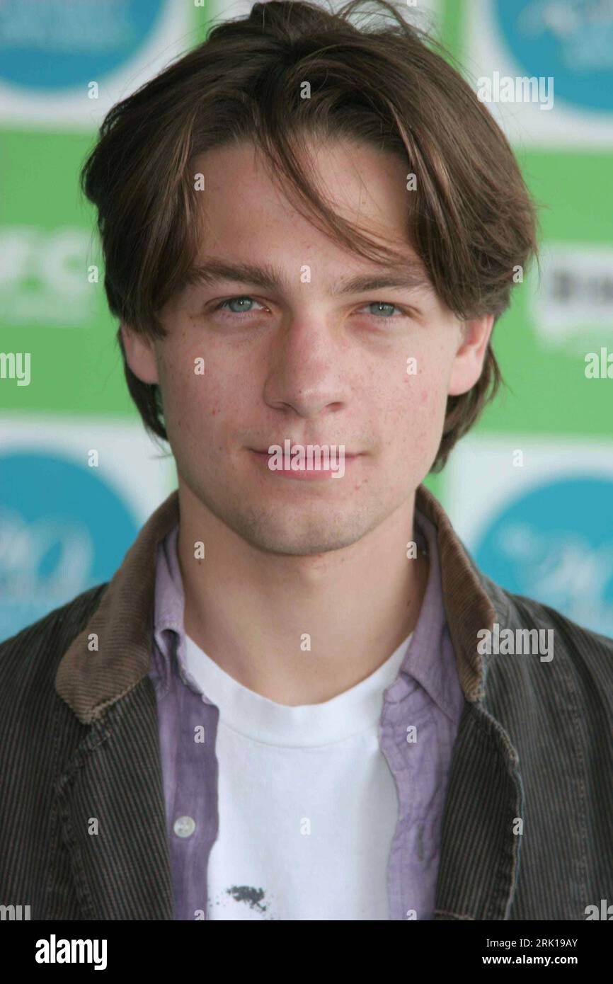 Gregory Smith attends the 20th IFP Independent Spirit Awards on the ...