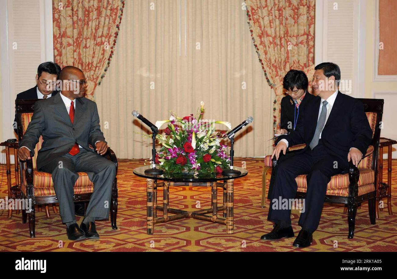 Charles sinclair hi-res stock photography and images - Alamy