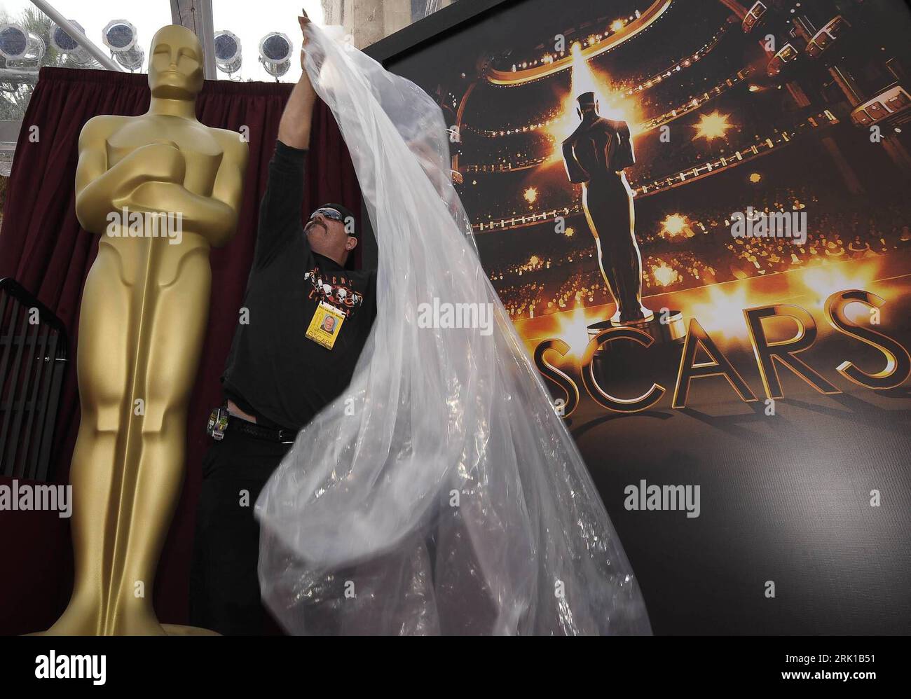 Oscar figure hi-res stock photography and images - Alamy