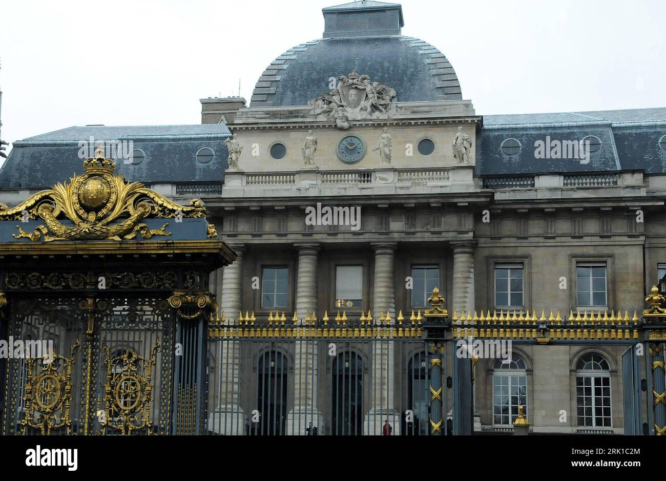 Tribunal de grande instance paris hi-res stock photography and images ...