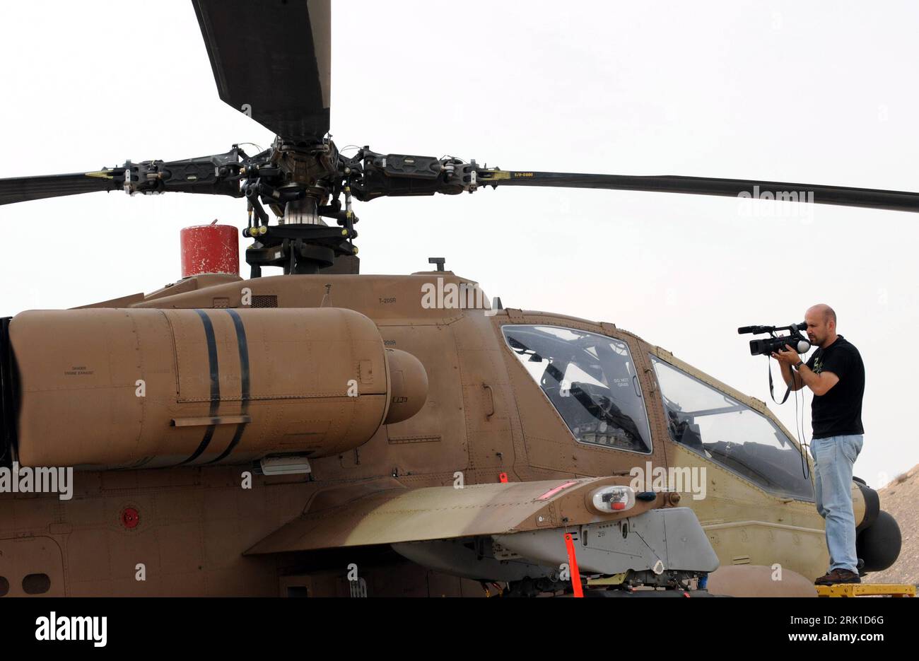 Ramon air base hi-res stock photography and images - Alamy