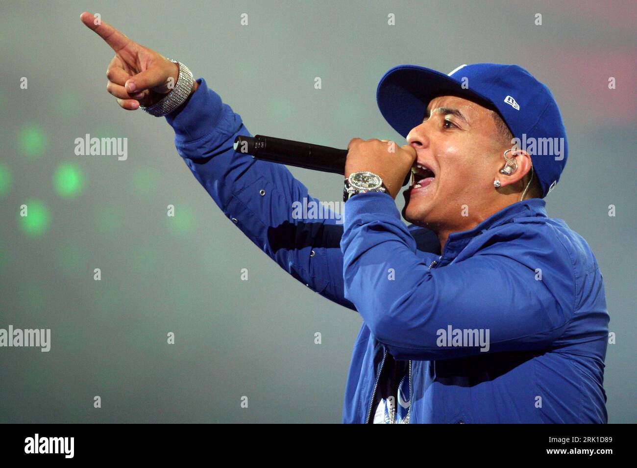 Daddy yankee hi-res stock photography and images - Alamy