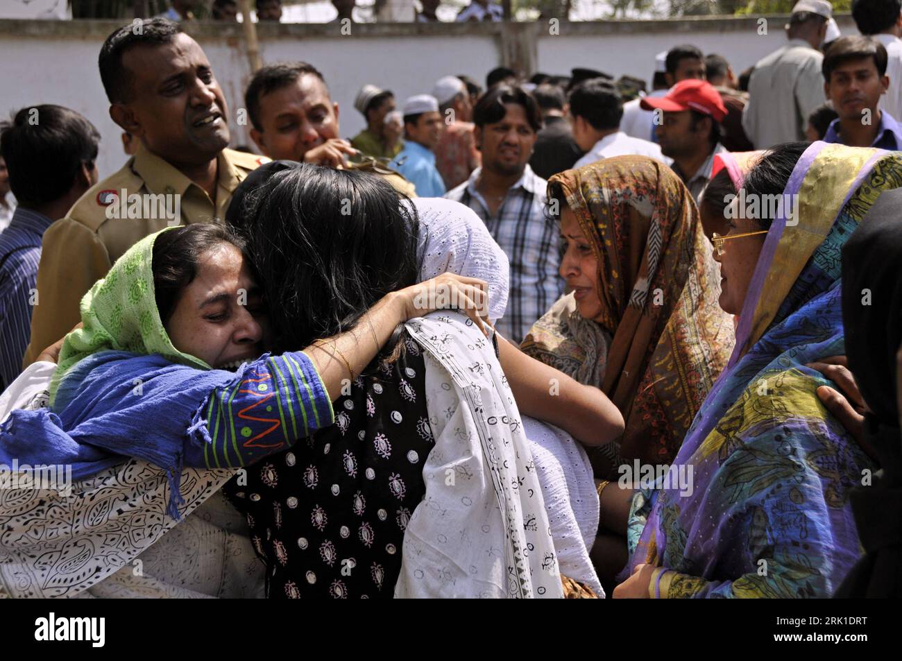 Bangladesh rifles hi-res stock photography and images - Alamy