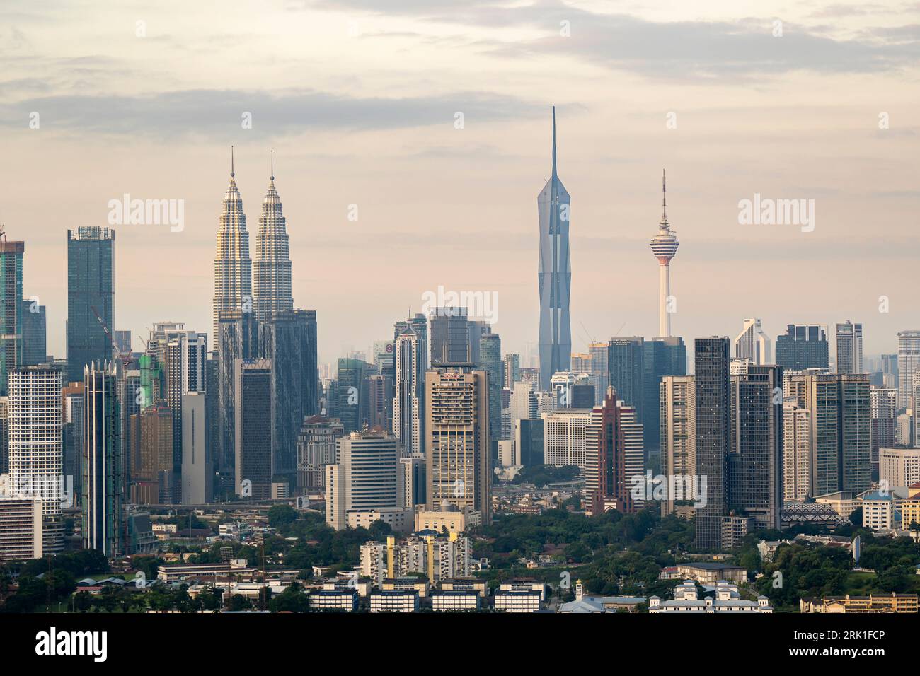 Aerial view of petronas twin tower hi-res stock photography and images ...