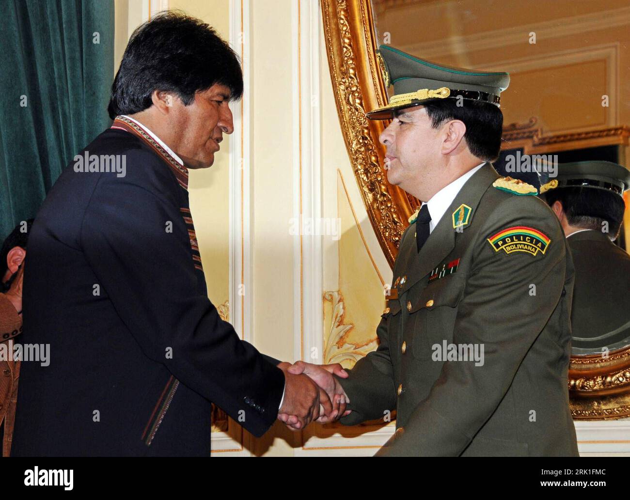 Police in la paz bolivia hi-res stock photography and images - Alamy