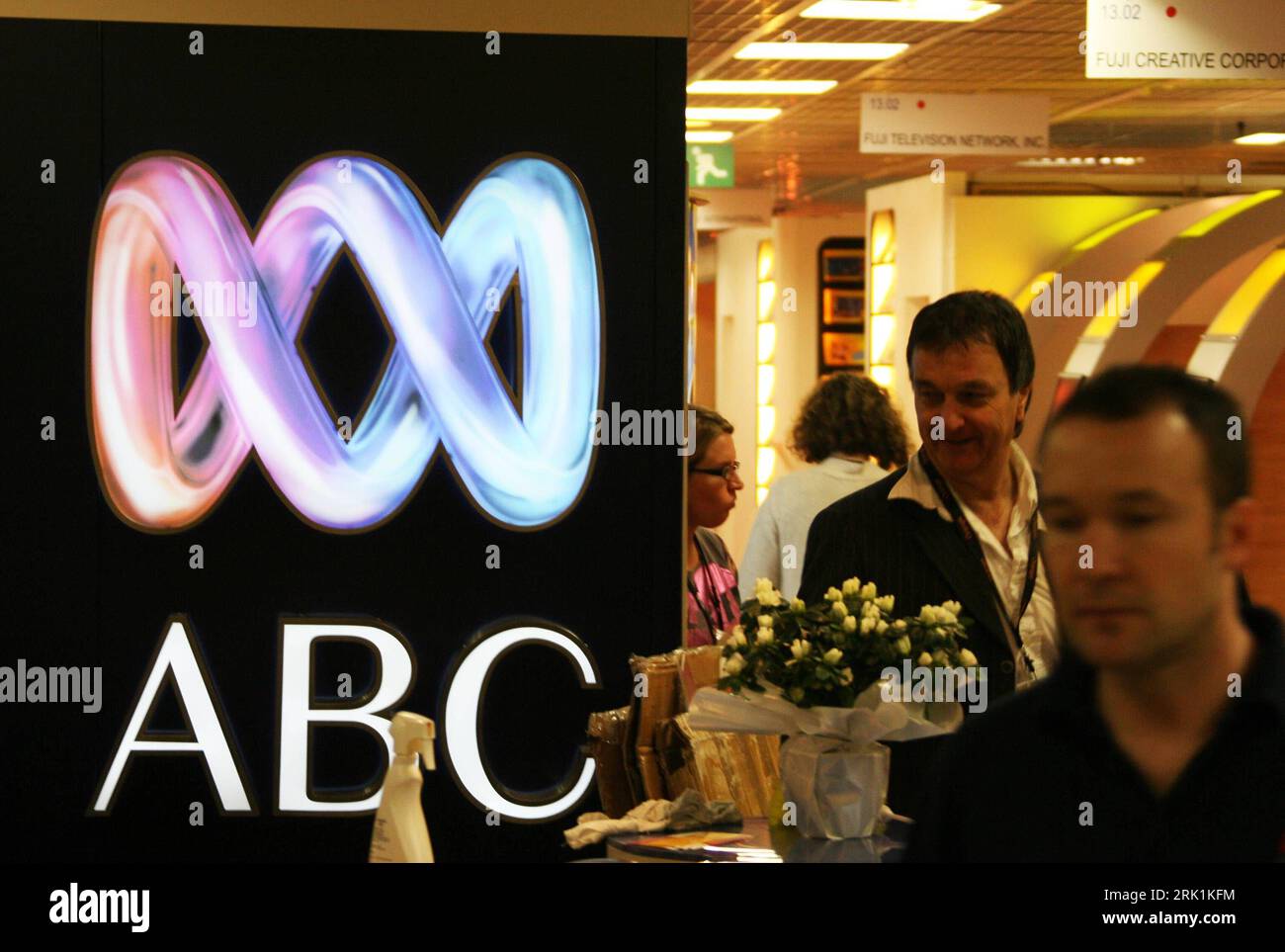 Abc logo tv hi-res stock photography and images - Alamy