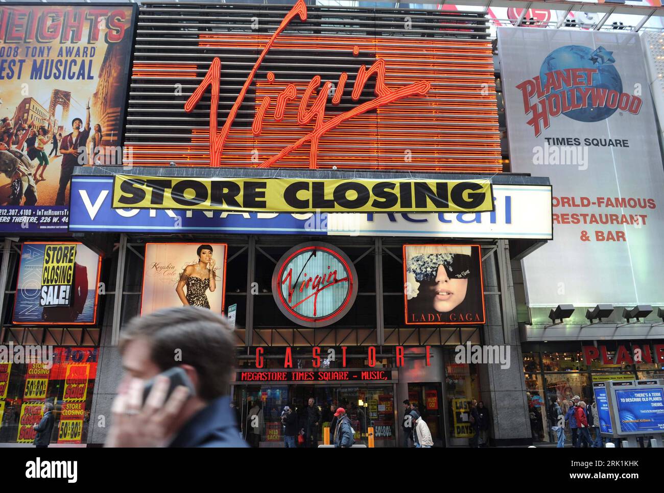 Virgin megastore times square hi-res stock photography and images - Alamy