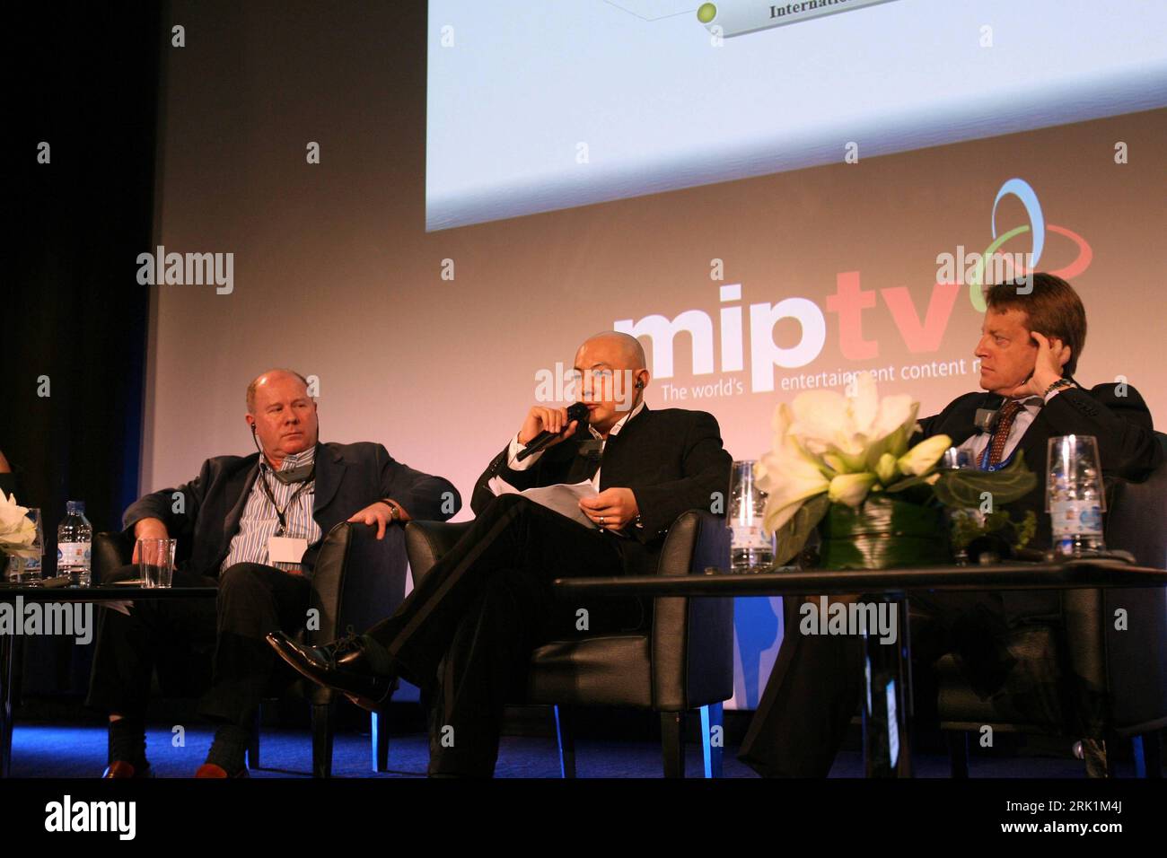 Bbc natural history hi-res stock photography and images - Alamy