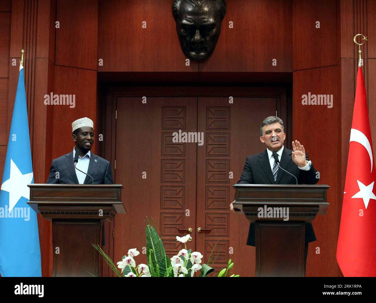 Sheikh sharif hi-res stock photography and images - Alamy