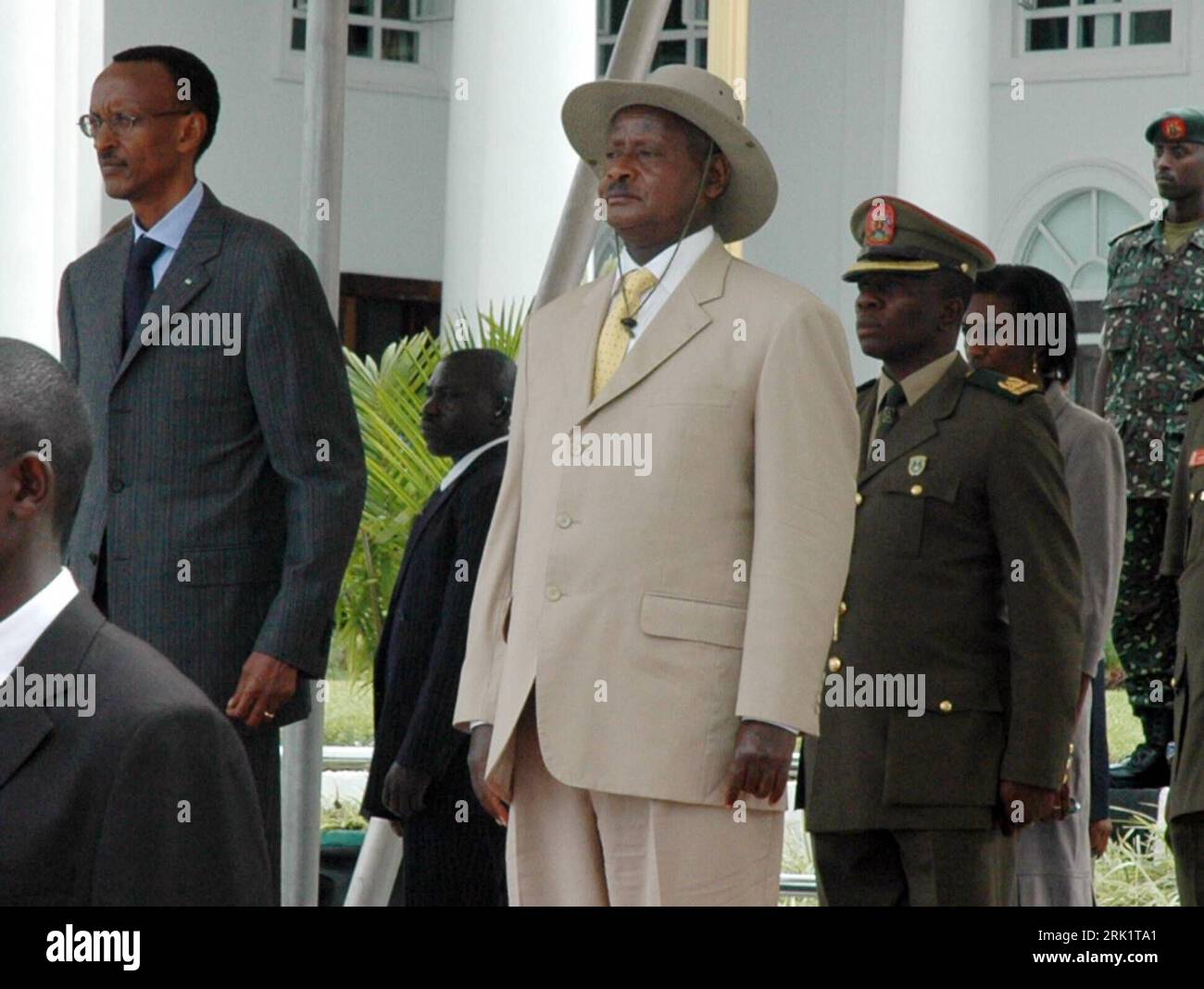 Kagame and museveni hi-res stock photography and images - Alamy