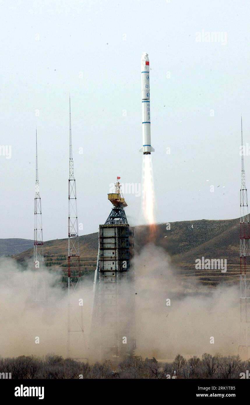 Long range missiles hi-res stock photography and images - Alamy