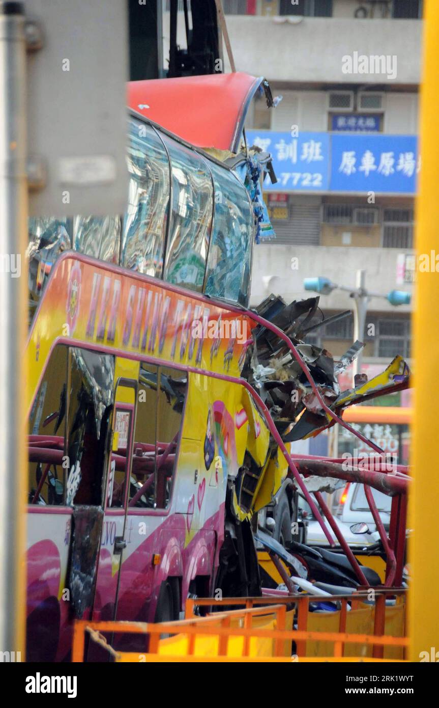 Destroyed bus hi-res stock photography and images - Alamy