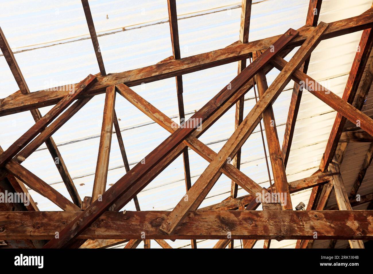 Incomplete structures hi-res stock photography and images - Alamy