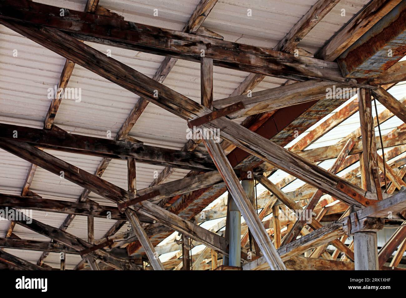 Broken roof trusses hi-res stock photography and images - Alamy