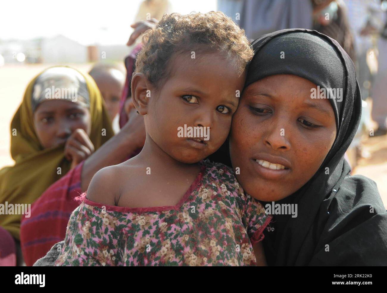 Somali mother and child hi-res stock photography and images - Alamy