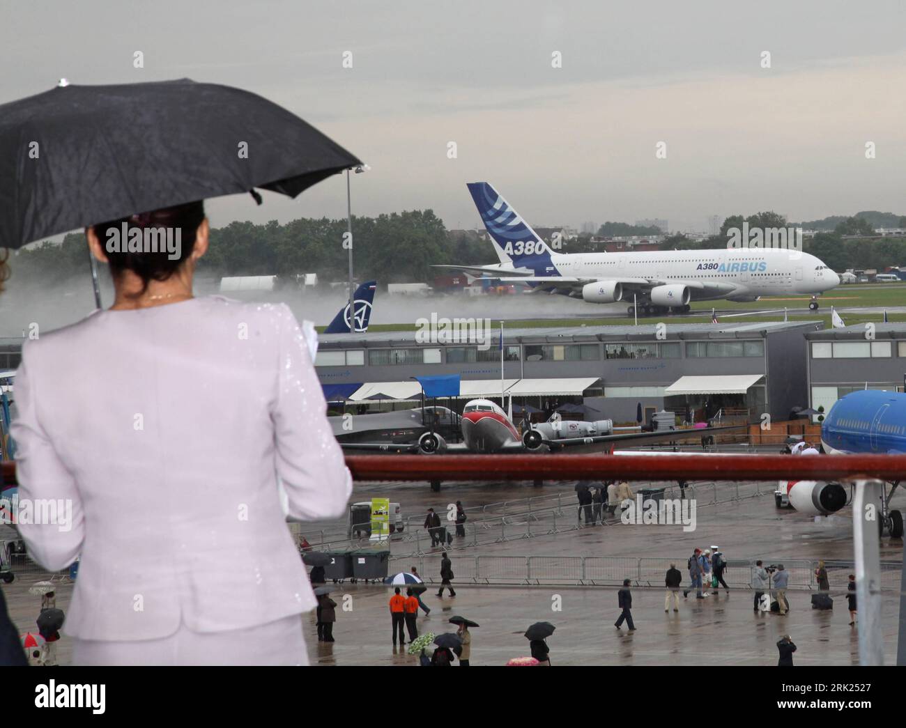 Salon flughafen hi-res stock photography and images - Alamy