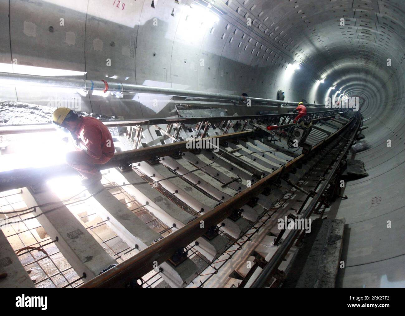 Ost transit hi-res stock photography and images - Alamy