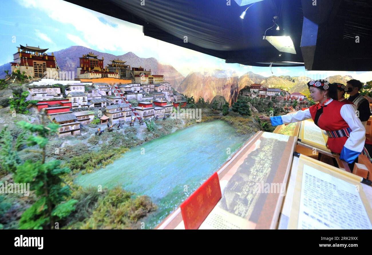 Mikro modell hi-res stock photography and images - Alamy